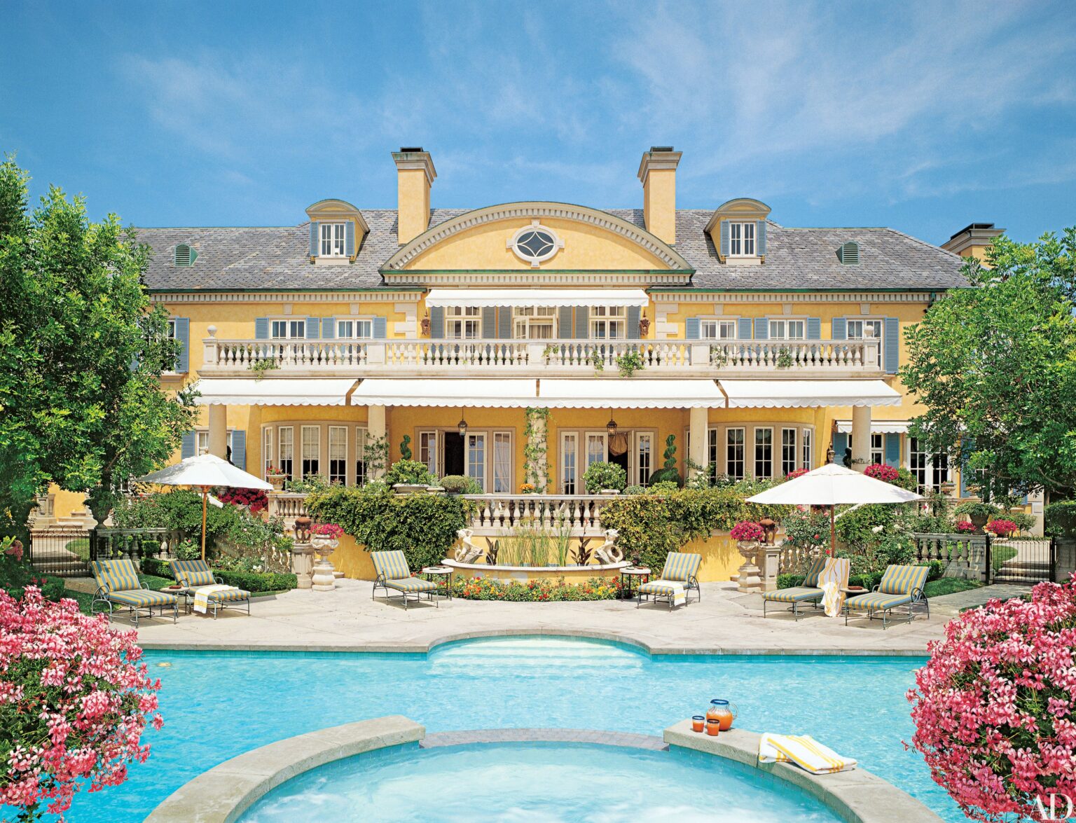 Top 6 Celebrity Homes in Bel Air and Beverly Hills in 2021 - Emlii